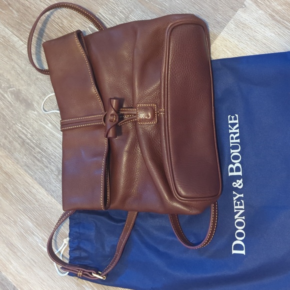 Dooney & Bourke | Bags | Dooney And Bourke Florentine Medium Toggle ...